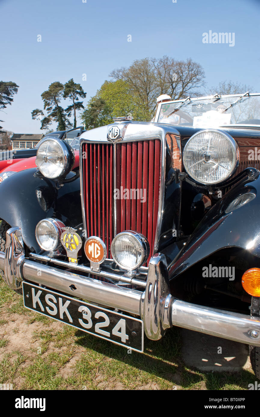 Classic radiators hi-res stock photography and images - Alamy