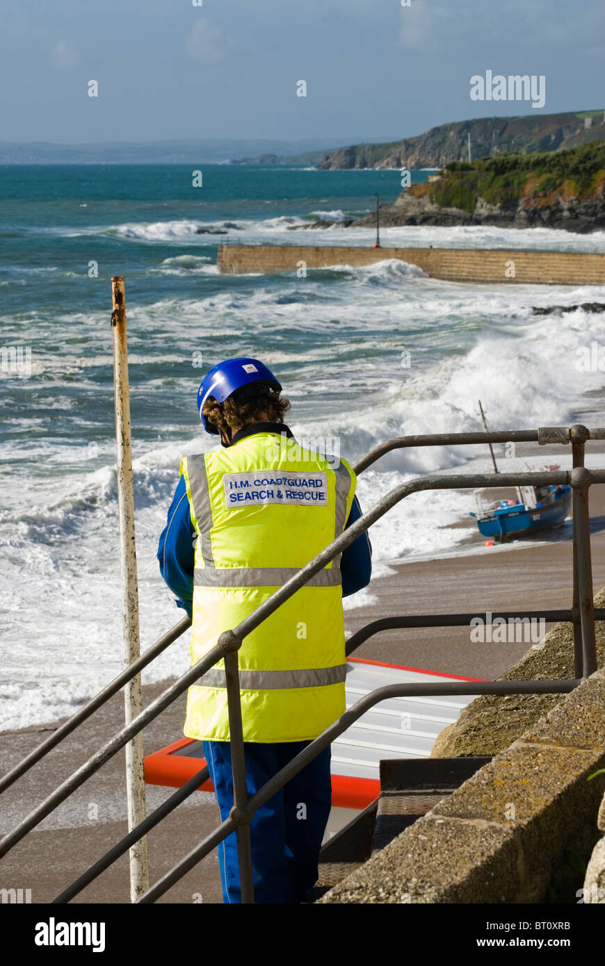 Coast guard search and rescue Stock Photo - Alamy