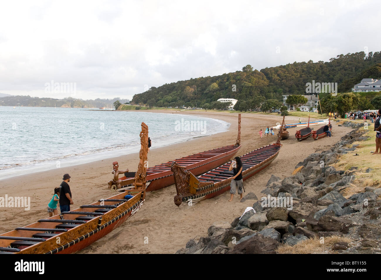 Maori boat hi-res stock photography and images - Alamy