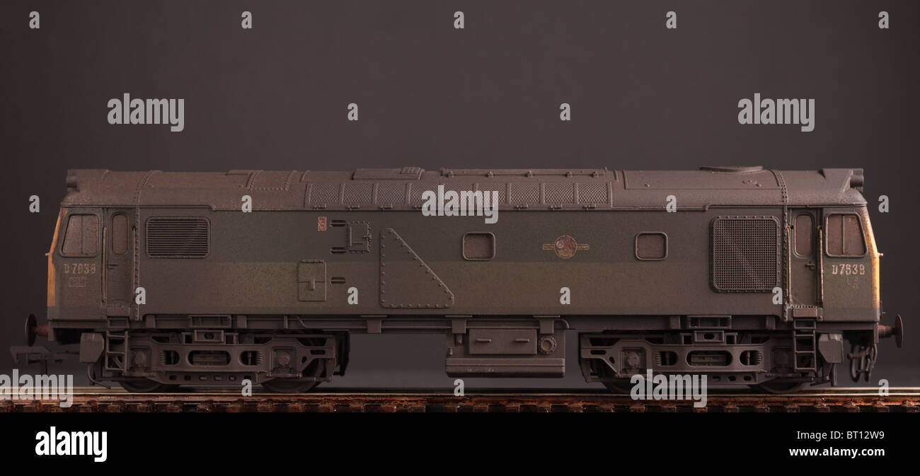 Class 25 Bo Bo Diesel Locomotive, BR Two Tone Green Livery Stock Photo ...
