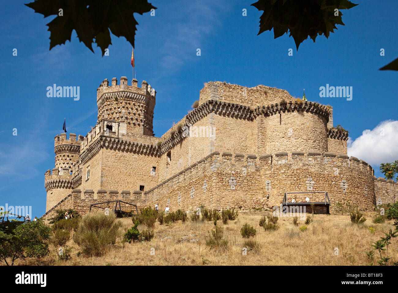 Castillo de los Mendoza en Manzanares El Real Madrid España Mendoza ...