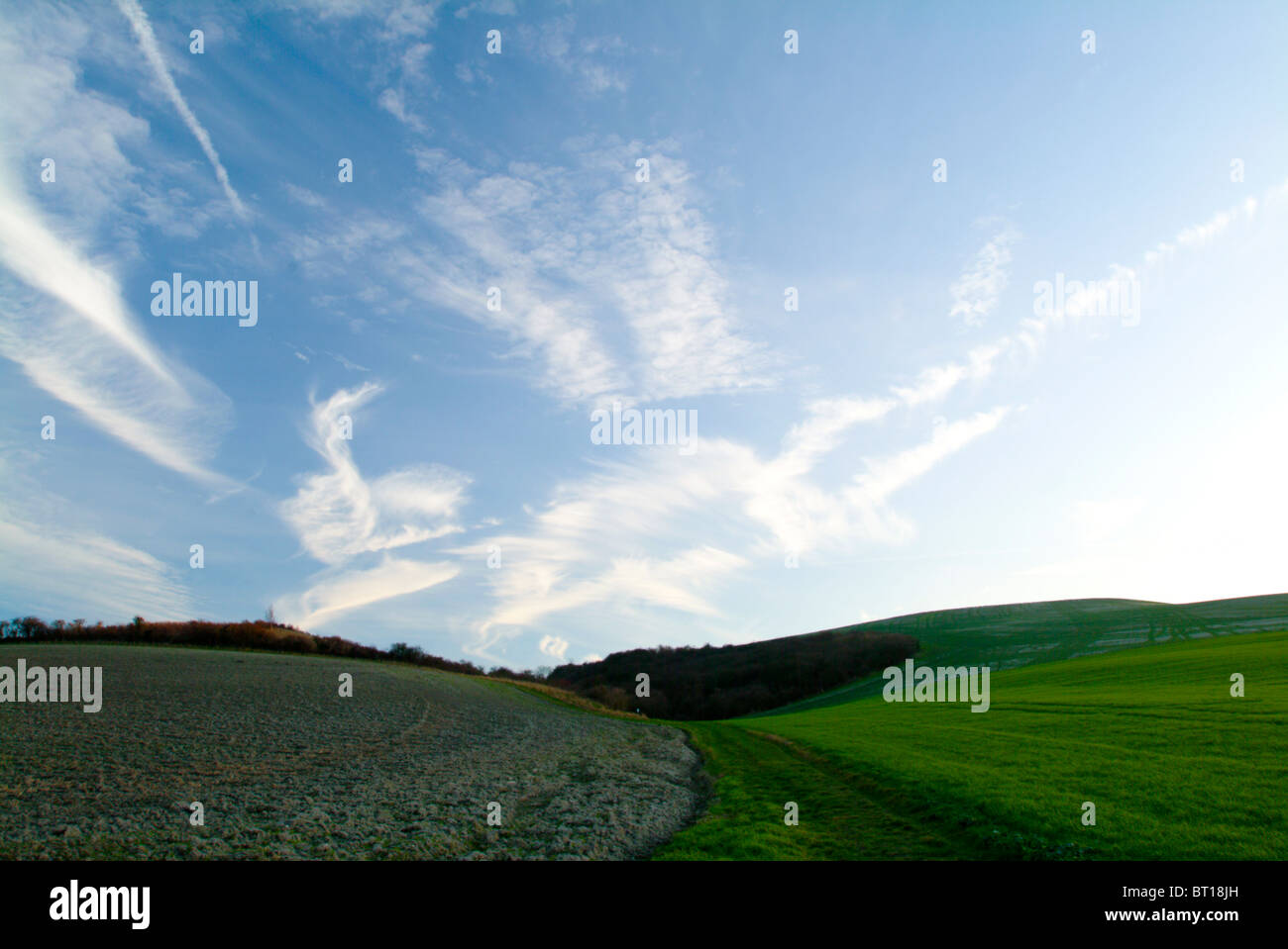 Jet trail england hills hi-res stock photography and images - Alamy