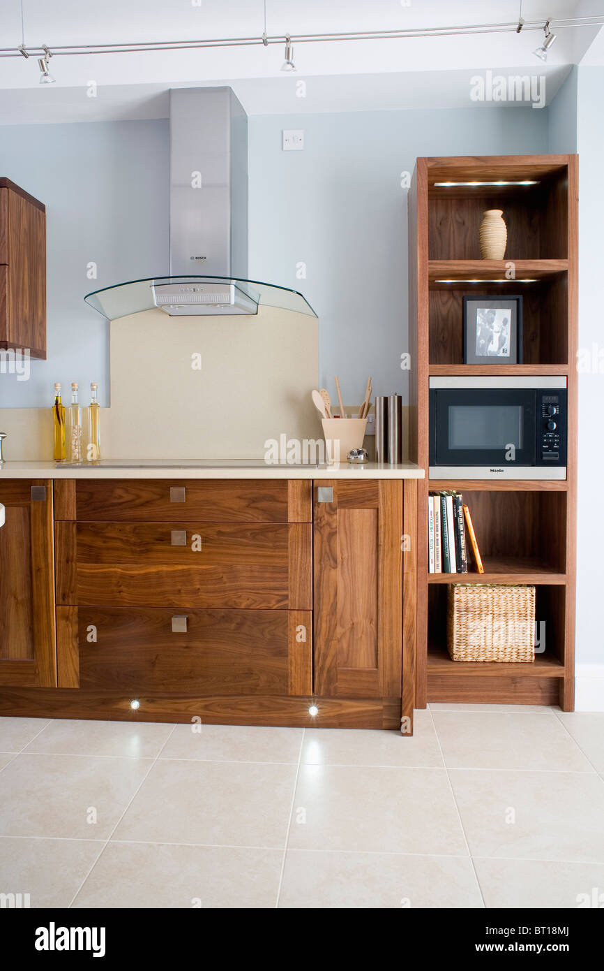 Limestone shelving hi-res stock photography and images - Alamy