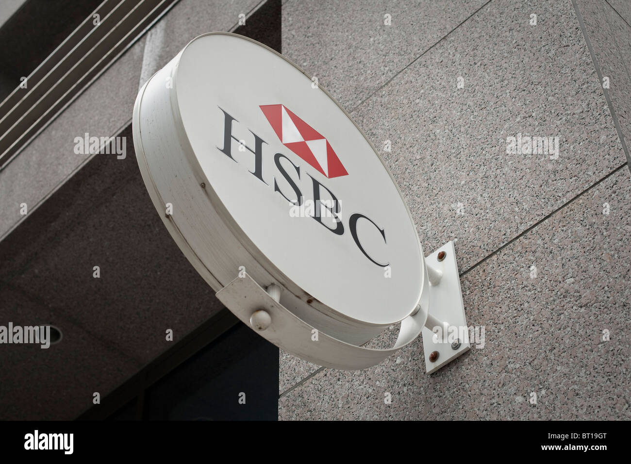 Hsbc logos hi-res stock photography and images - Alamy