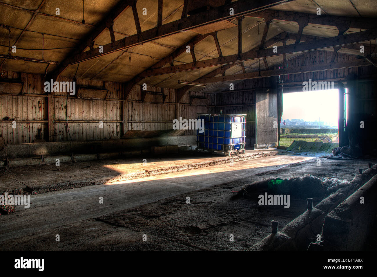 Dusty old timber barn in morning sunlight Stock Photo - Alamy