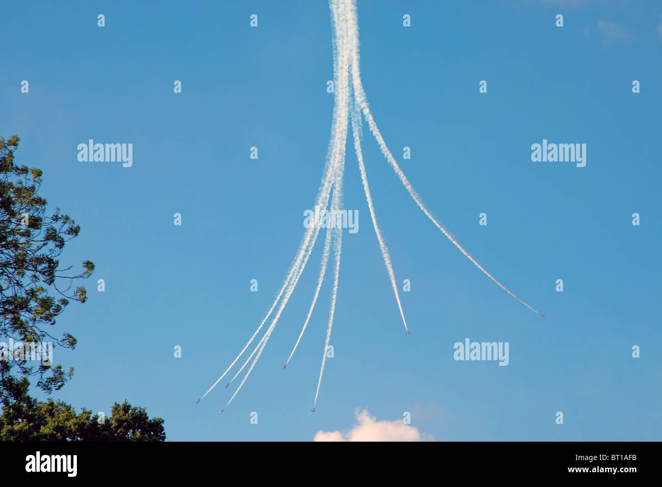 Red Arrows bomb burst display Stock Photo - Alamy