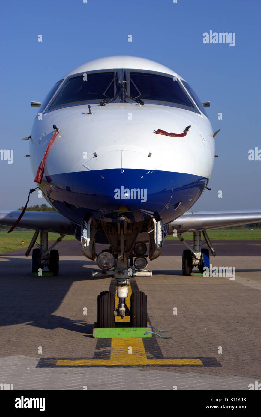 Embraer emb 145 hi-res stock photography and images - Alamy