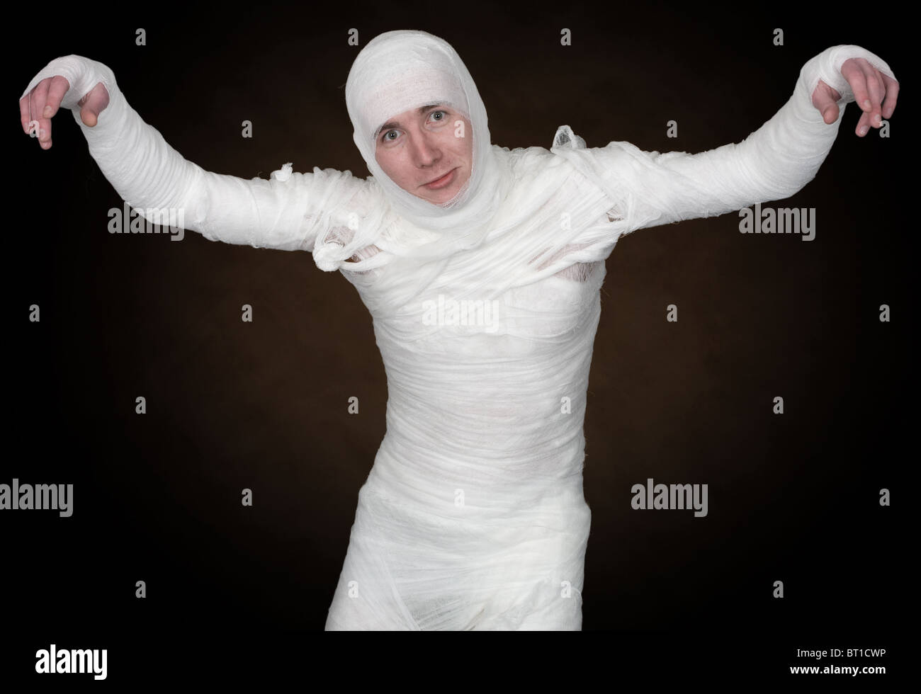 Mummy bandage hi-res stock photography and images - Alamy