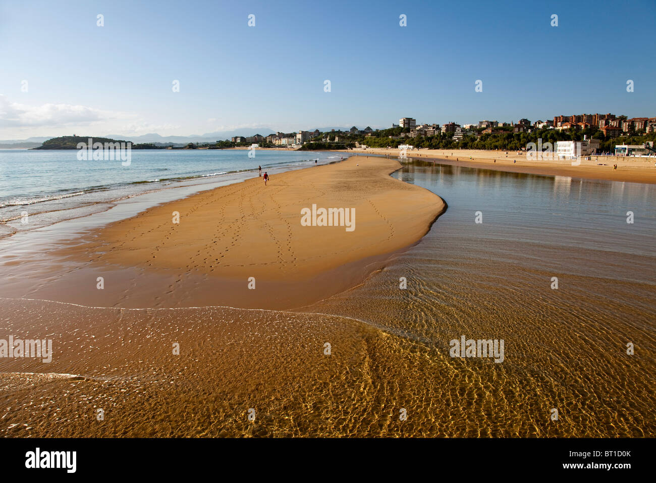 Playa del Sardinero Santander Cantabria España Sardinero beach ...
