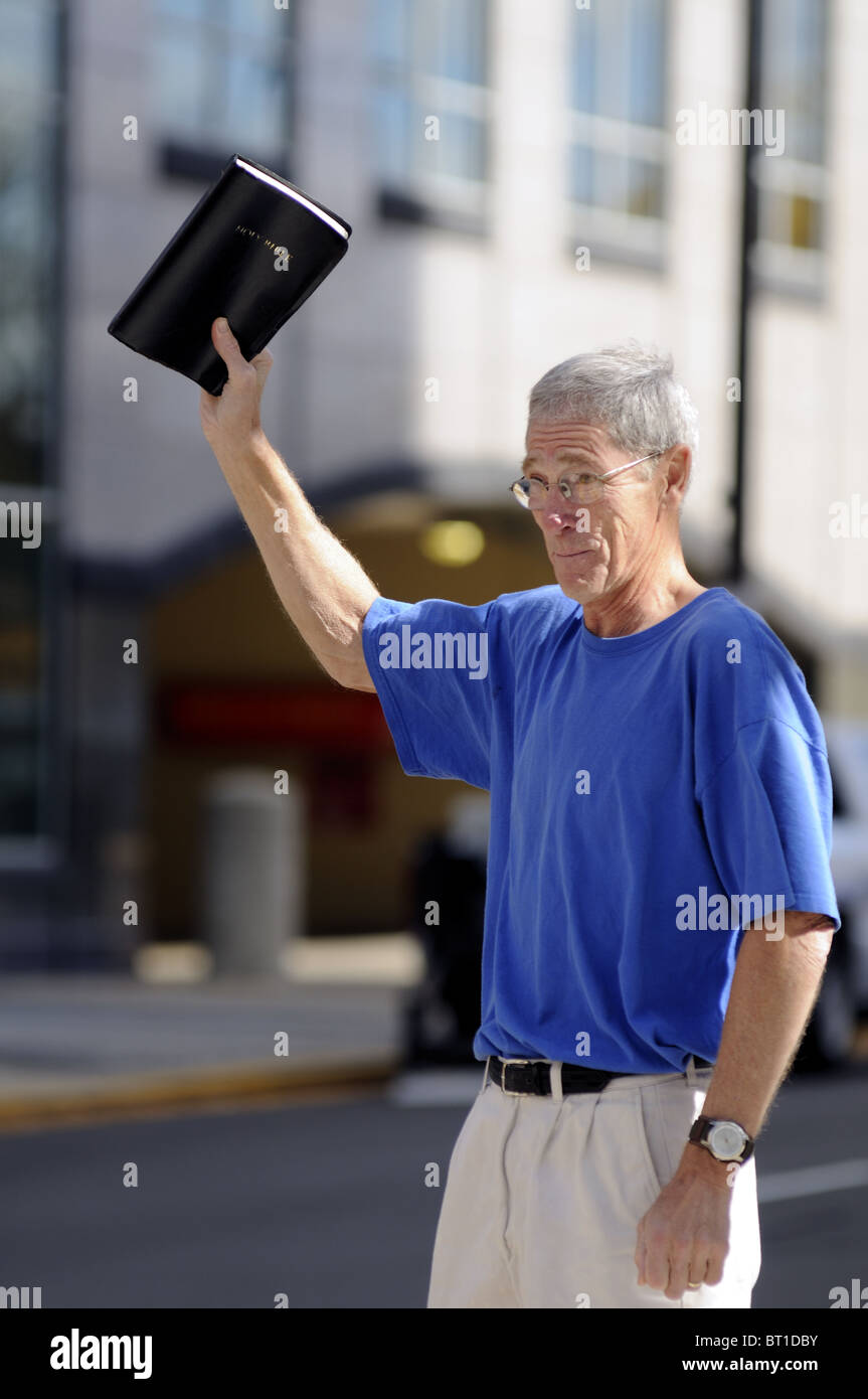 Preaching in the street hi-res stock photography and images - Alamy