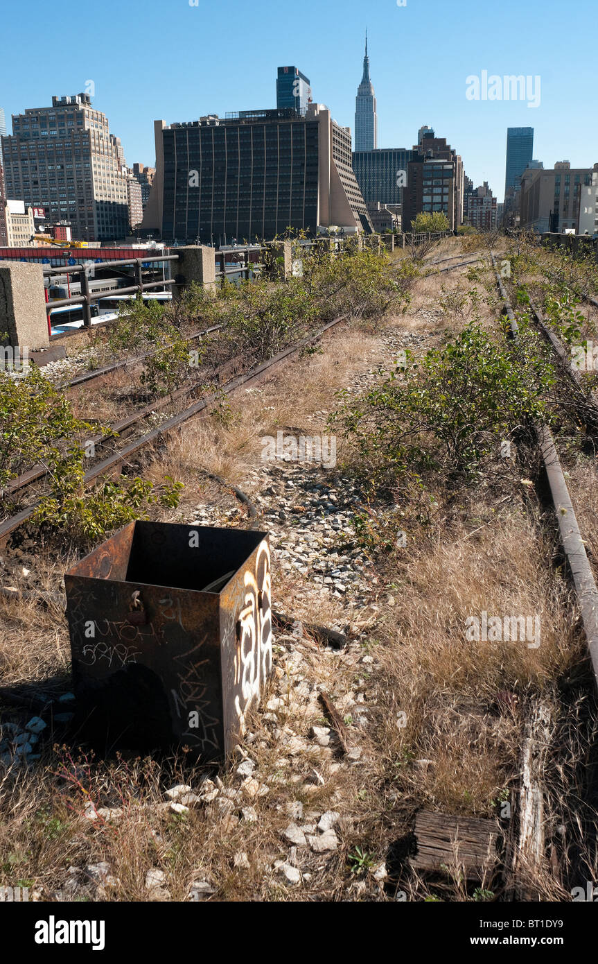 Elevated freight railroad nyc manhattan hi-res stock photography and ...
