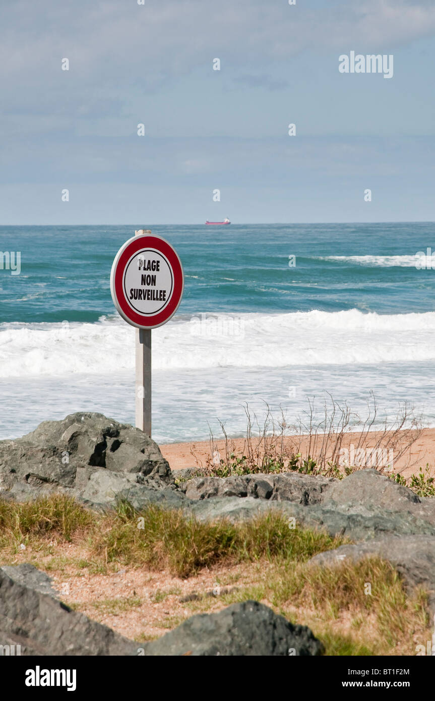 French sign plage hi-res stock photography and images - Alamy