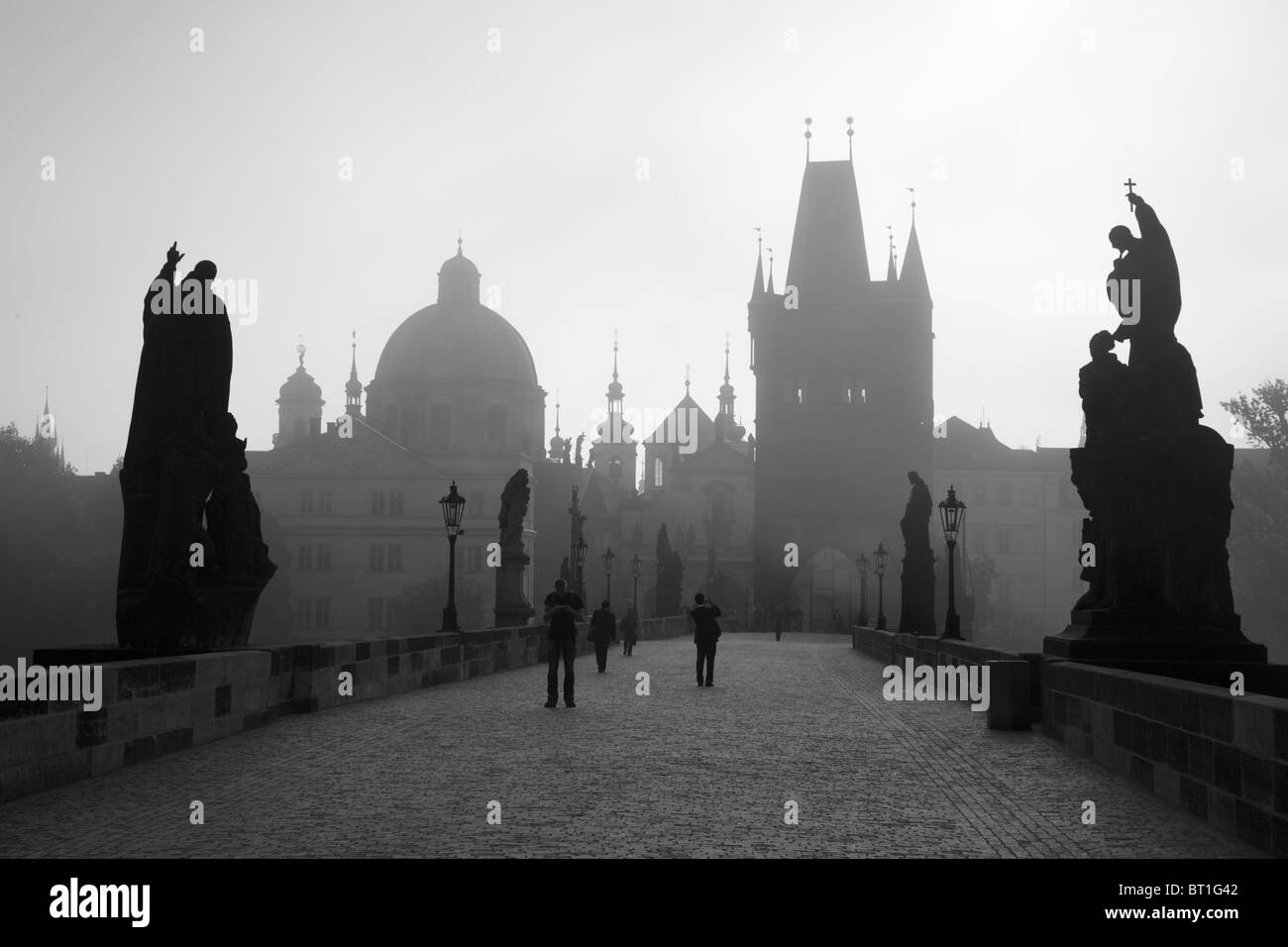 At charles bridge hi-res stock photography and images - Alamy