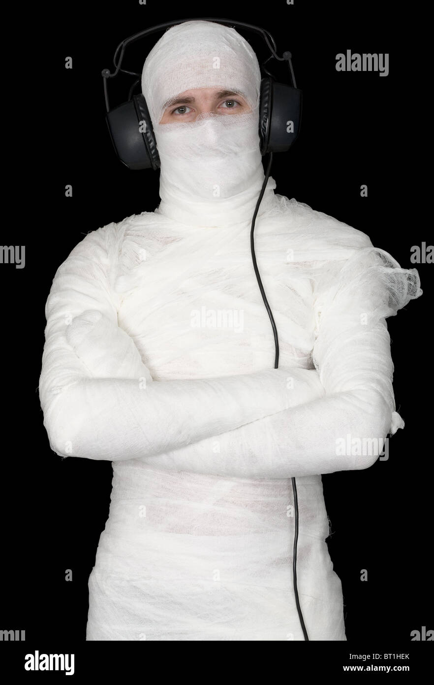 Man bandages face hi-res stock photography and images - Alamy