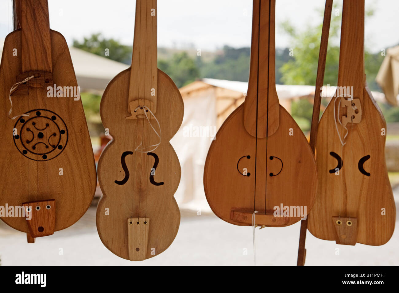 Rabel instrumento musical pasiego Cantabria España Rabel musical ...