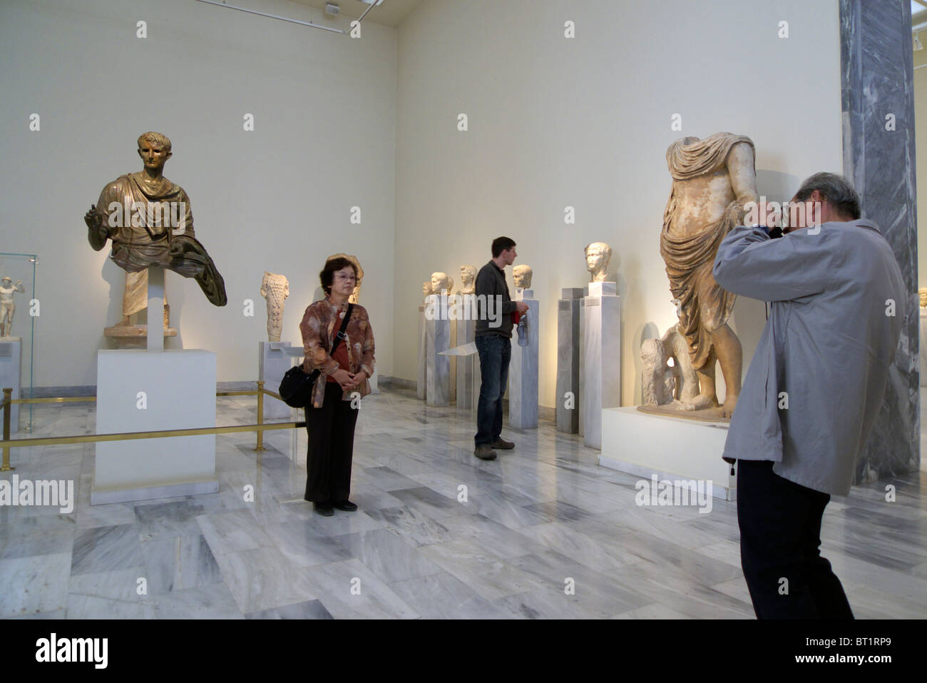 Kouros statues hi-res stock photography and images - Alamy