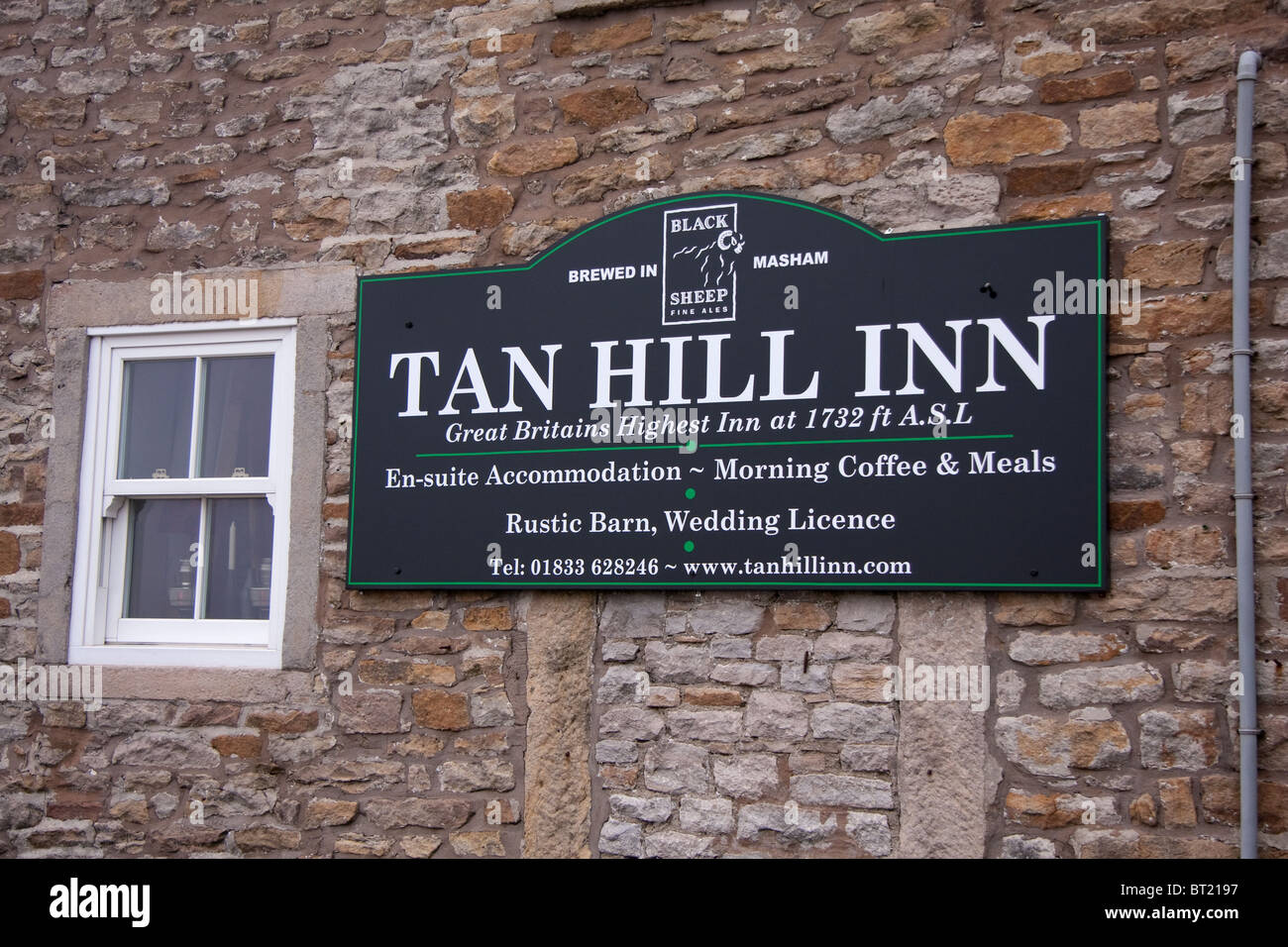 Tan hill inn sign hi-res stock photography and images - Alamy