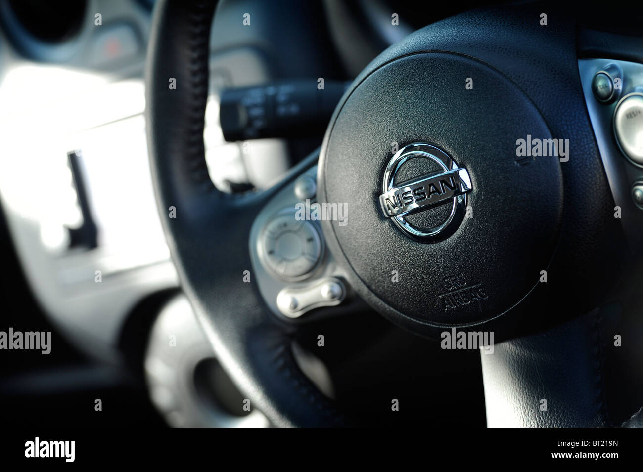 Nissan steering wheel hi-res stock photography and images - Alamy