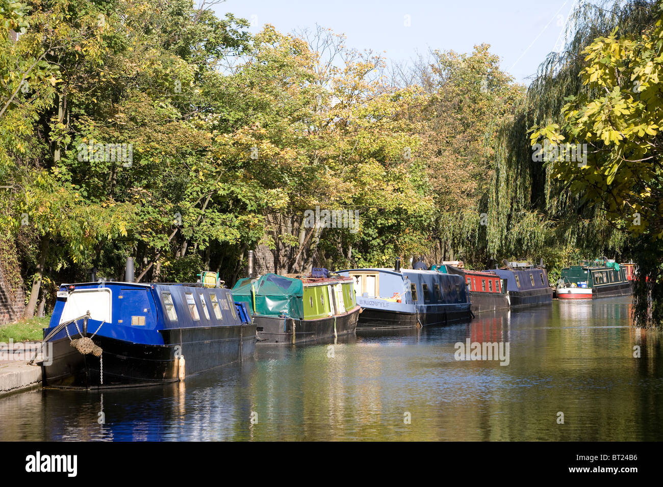Multi hull boats hi-res stock photography and images - Alamy