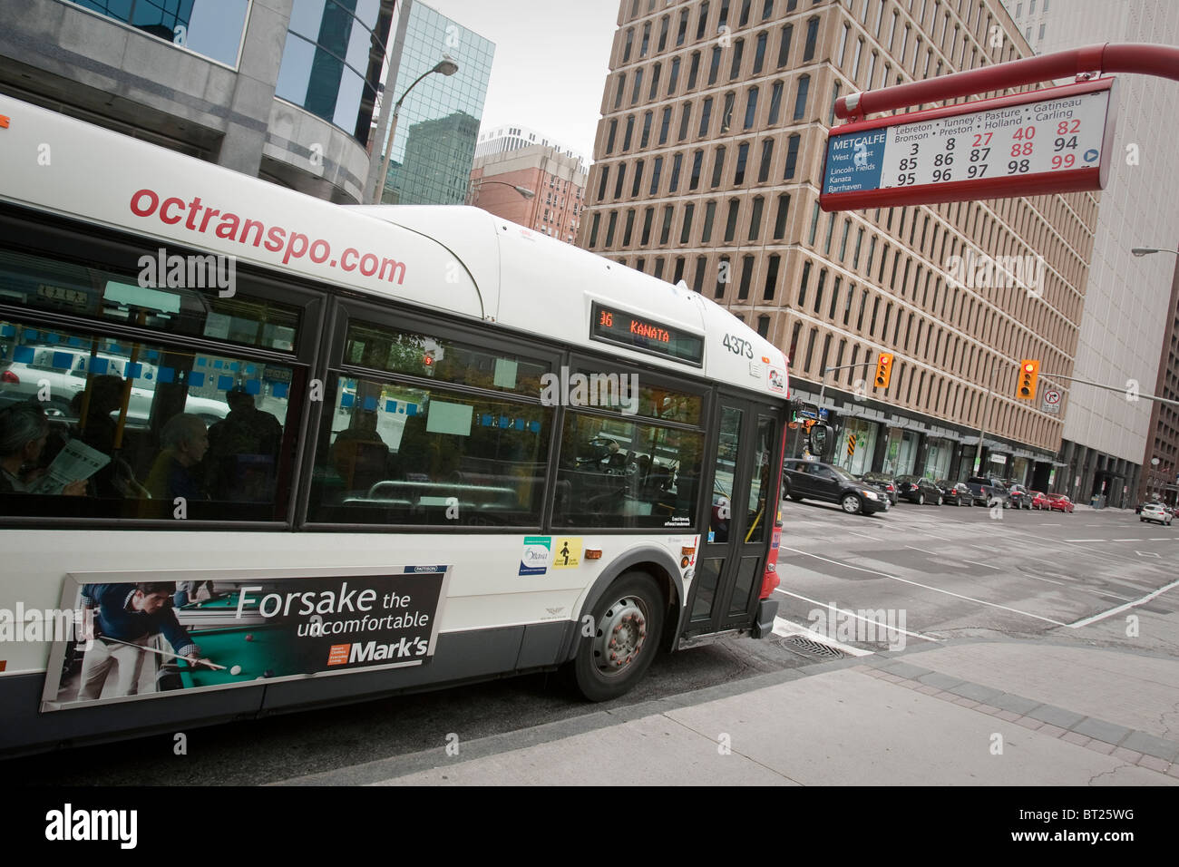 Oc transpo hi-res stock photography and images - Alamy