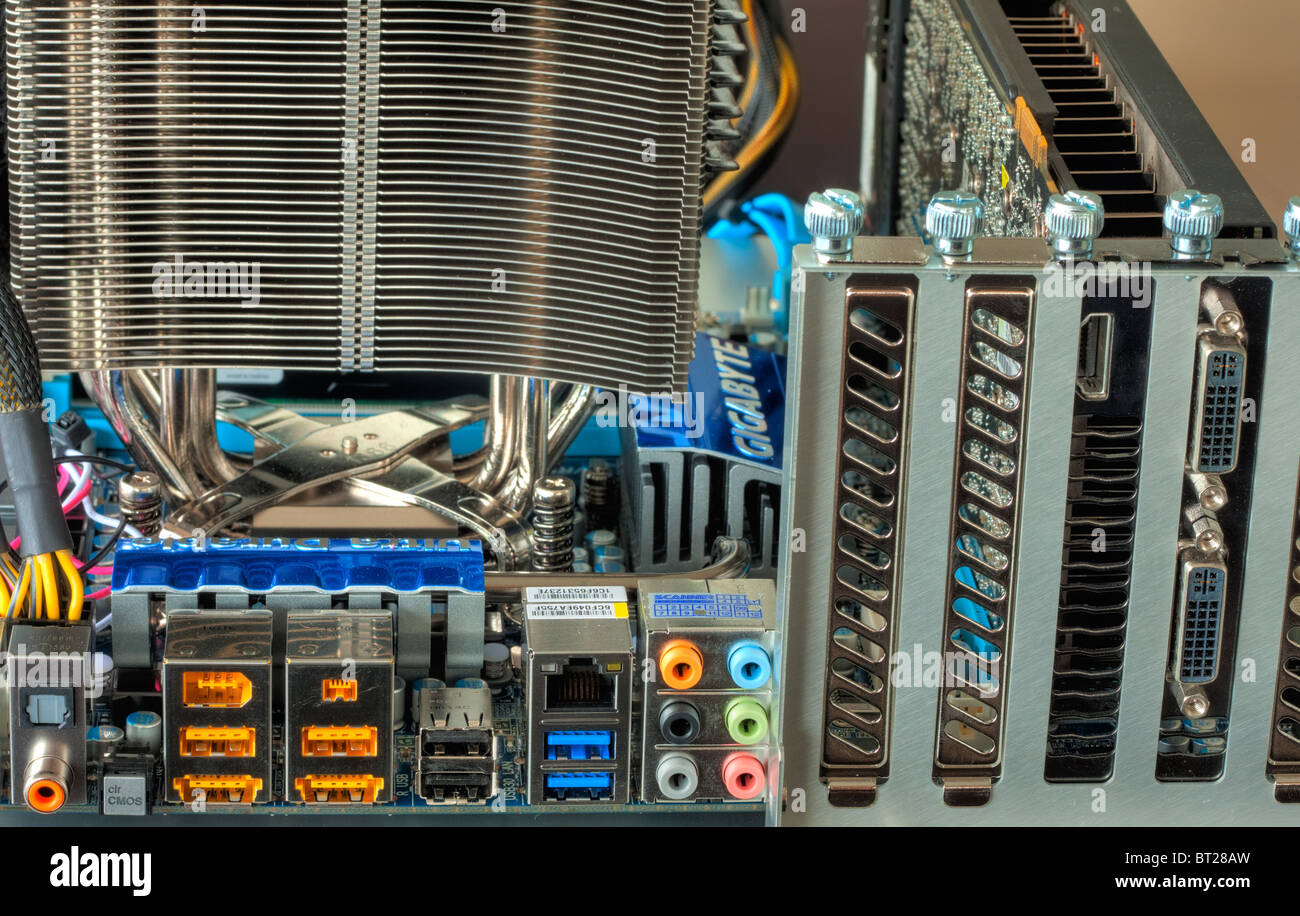 Computer circuits and computer hi-res stock photography and images - Alamy