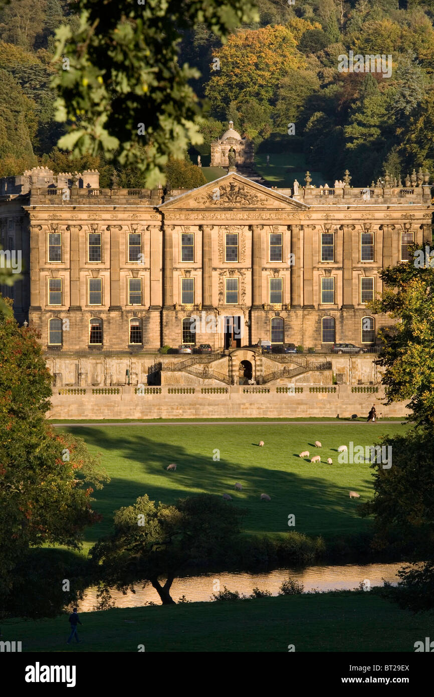 Chatsworth house derbyshire hi-res stock photography and images - Alamy