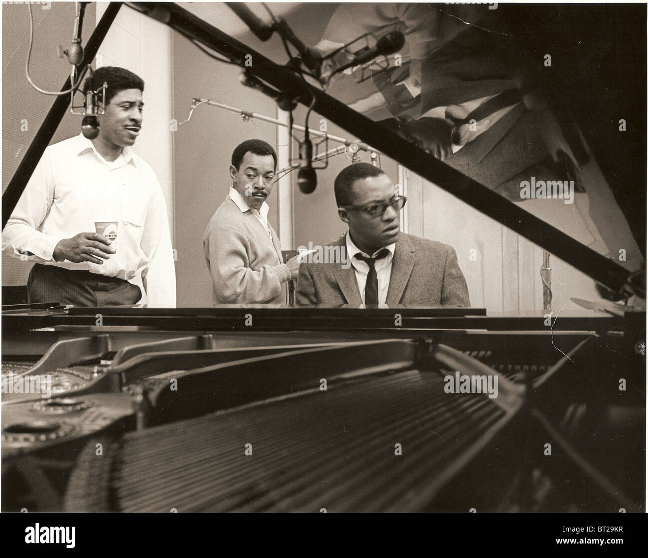 Artist shots live studio action Stock Photo - Alamy