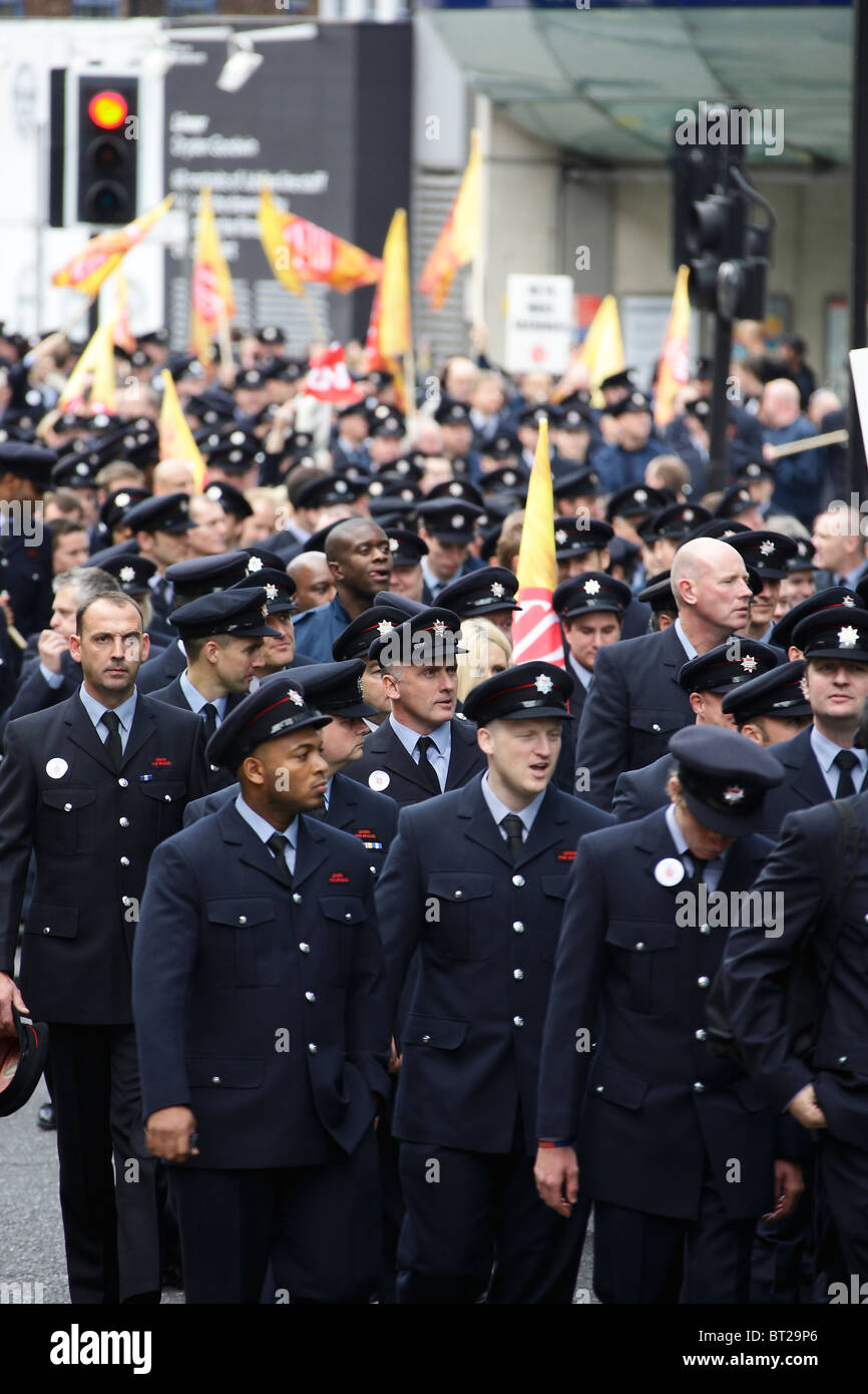 Mass rally of London Firefighters Stock Photo - Alamy
