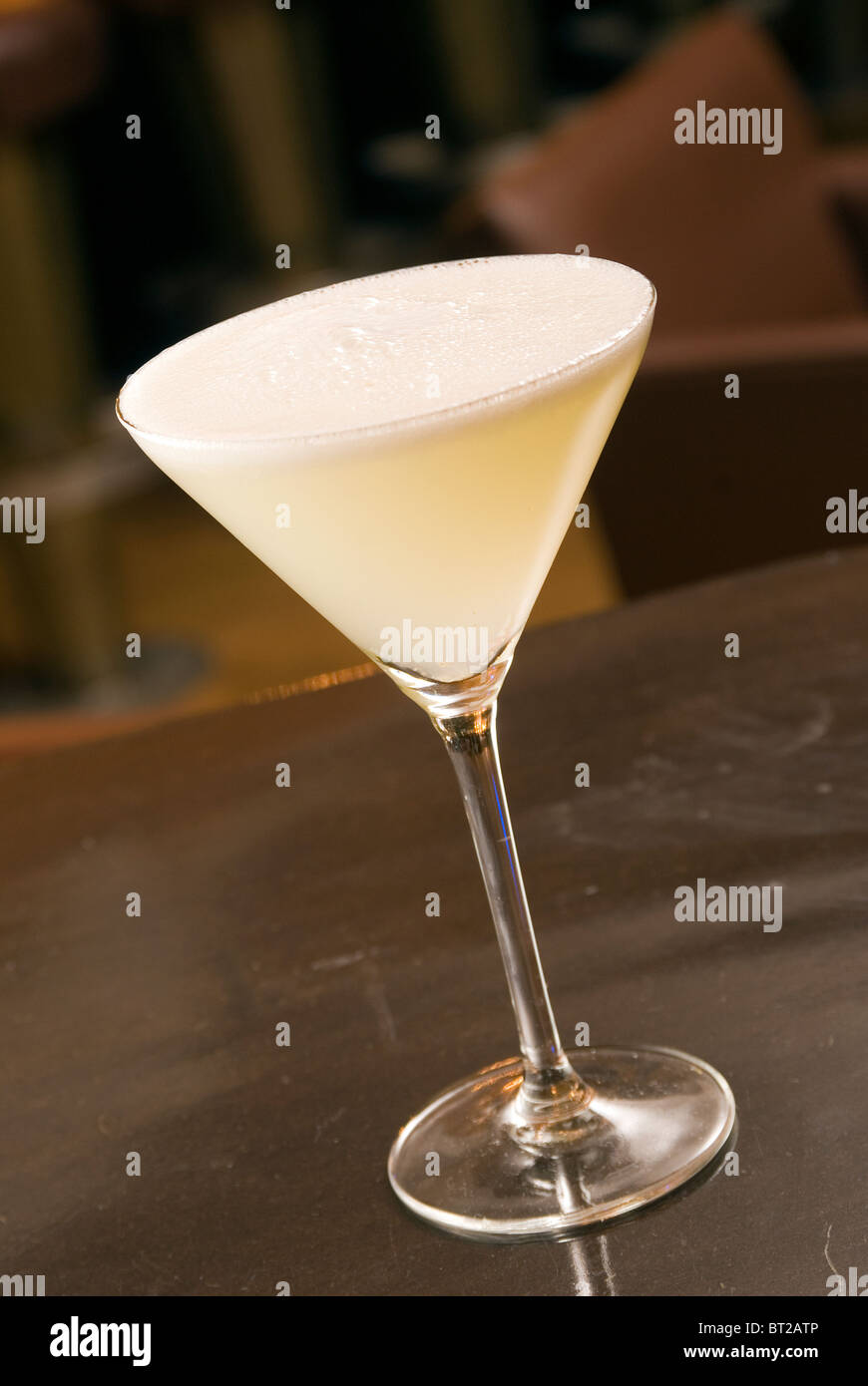 White Lady Martini cocktail Stock Photo - Alamy