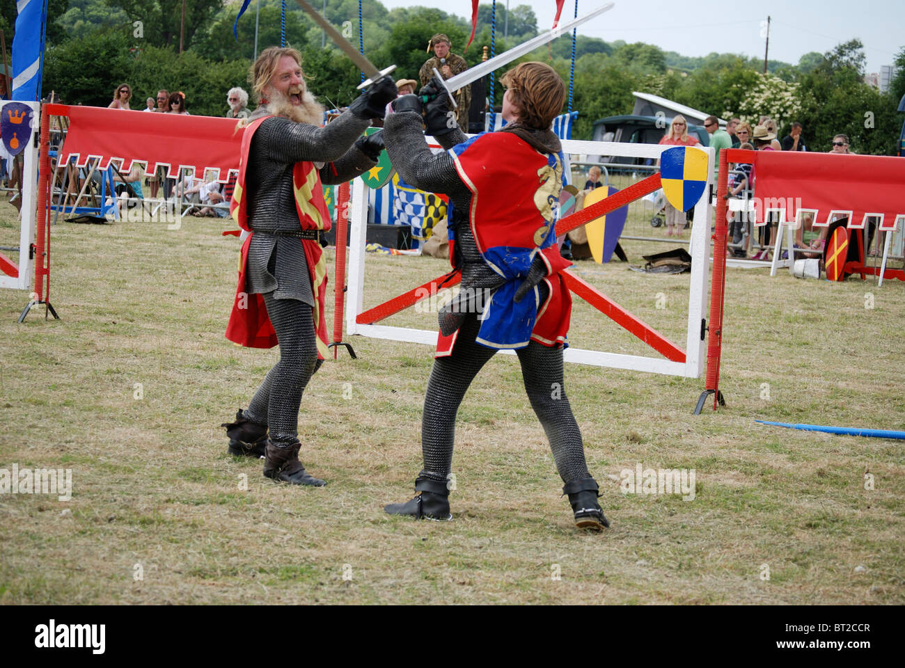 Medieval swordfighting re enactment reenactment hi-res stock ...