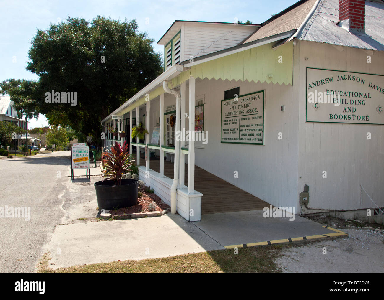 Cassadaga spiritualist camp hi-res stock photography and images - Alamy