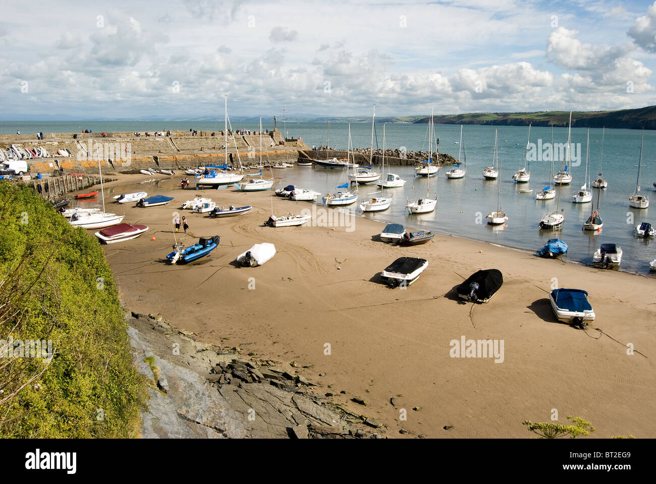 Newquay Harbour, Cardigan Bay, West Wales, UK Stock Photo: 32017449 - Alamy