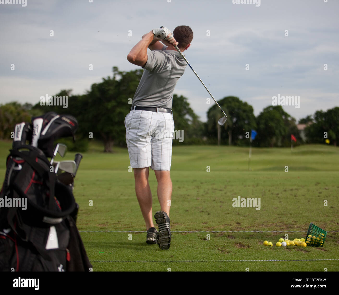 Driving range golf hi-res stock photography and images - Alamy