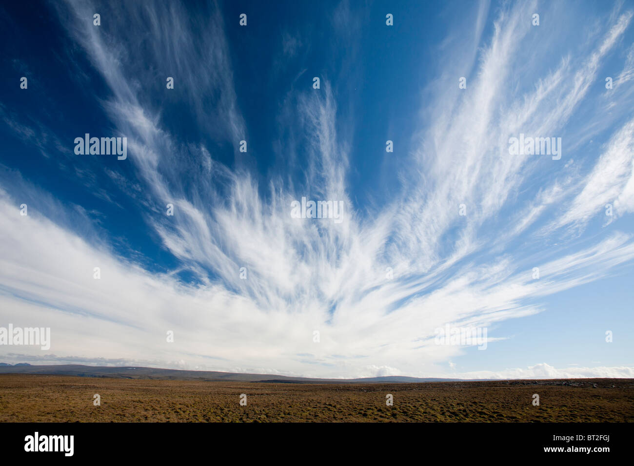 Above cloud level hi-res stock photography and images - Alamy