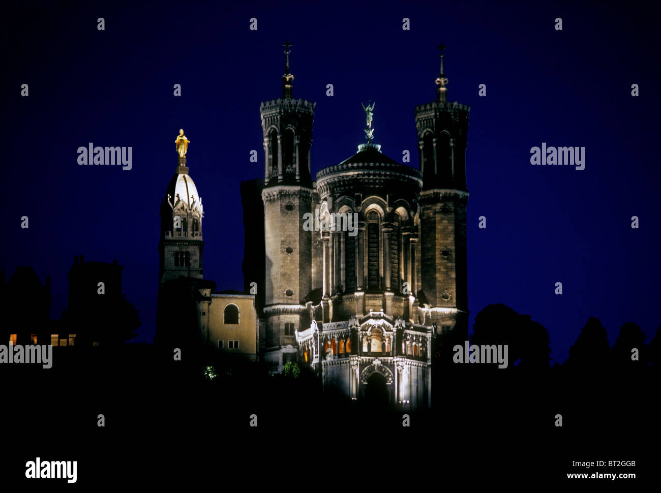 Fourviere Basilica, Roman Catholic basilica, basilica, church, Roman ...