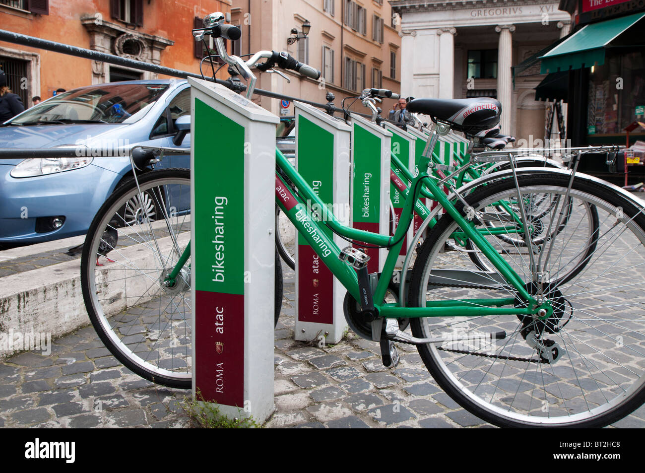 Bicycle in rome hi-res stock photography and images - Alamy