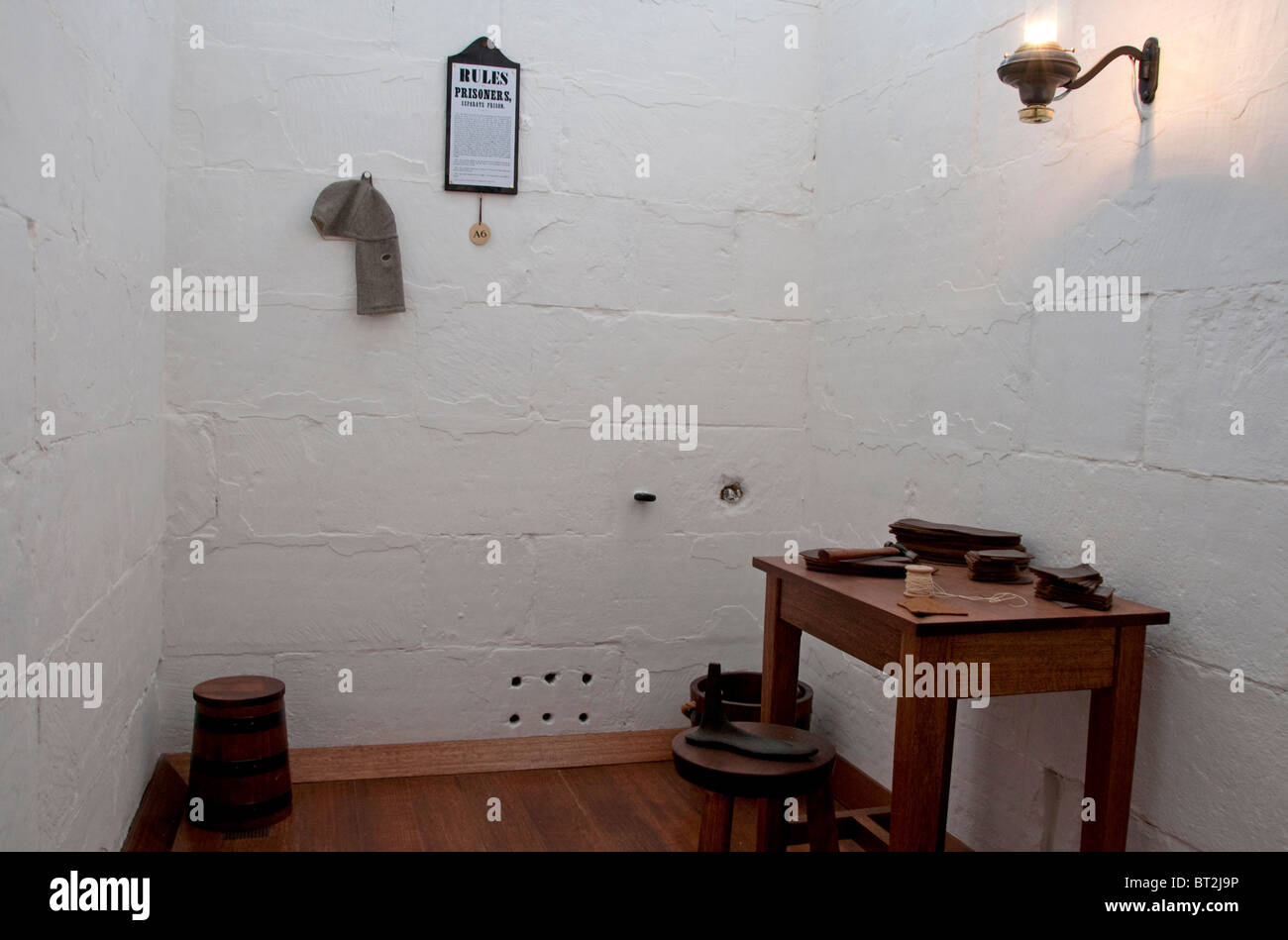Prison cell in the Separate Prison at Port Arthur Historic Site ...