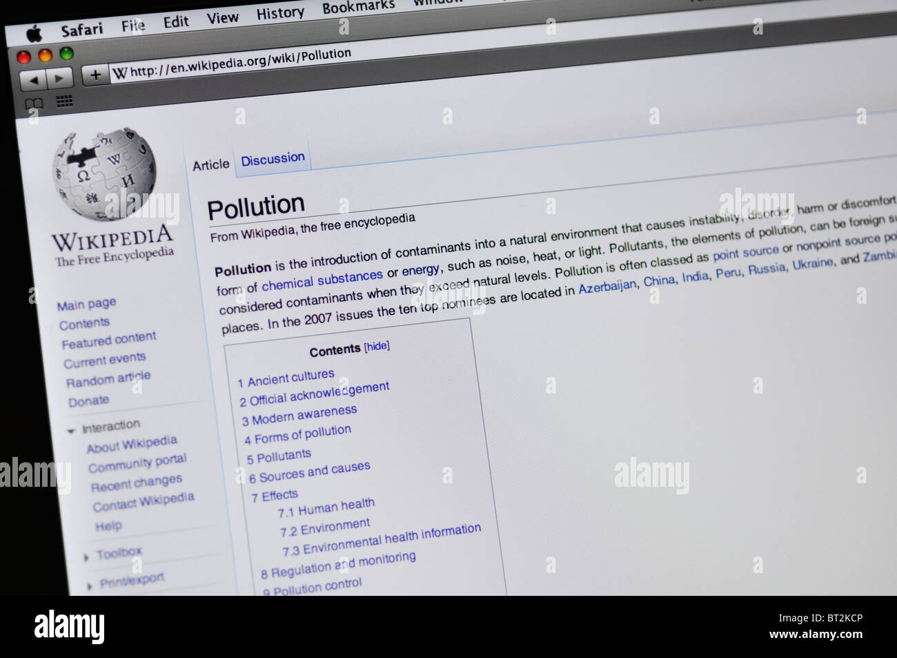 Wikipedia website screenshot hi-res stock photography and images - Alamy