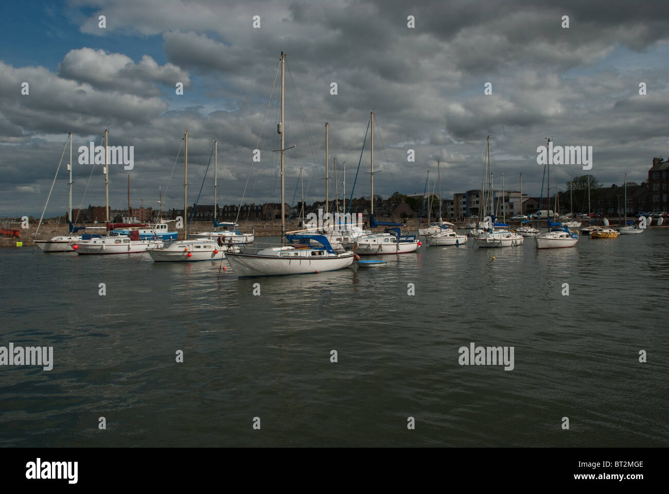 Fisherrow harbour hi-res stock photography and images - Alamy