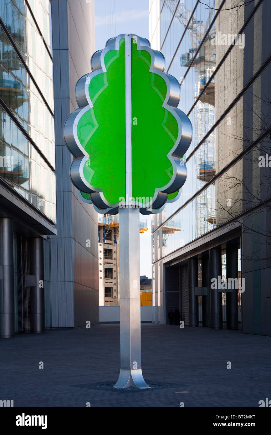 Tree Sculpture London Riverside High Resolution Stock Photography and ...