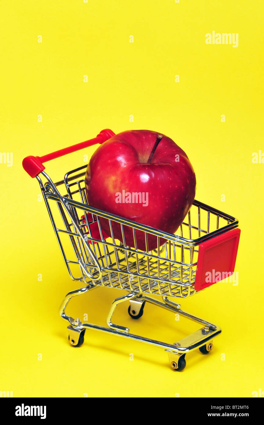 Red cart hi-res stock photography and images - Alamy