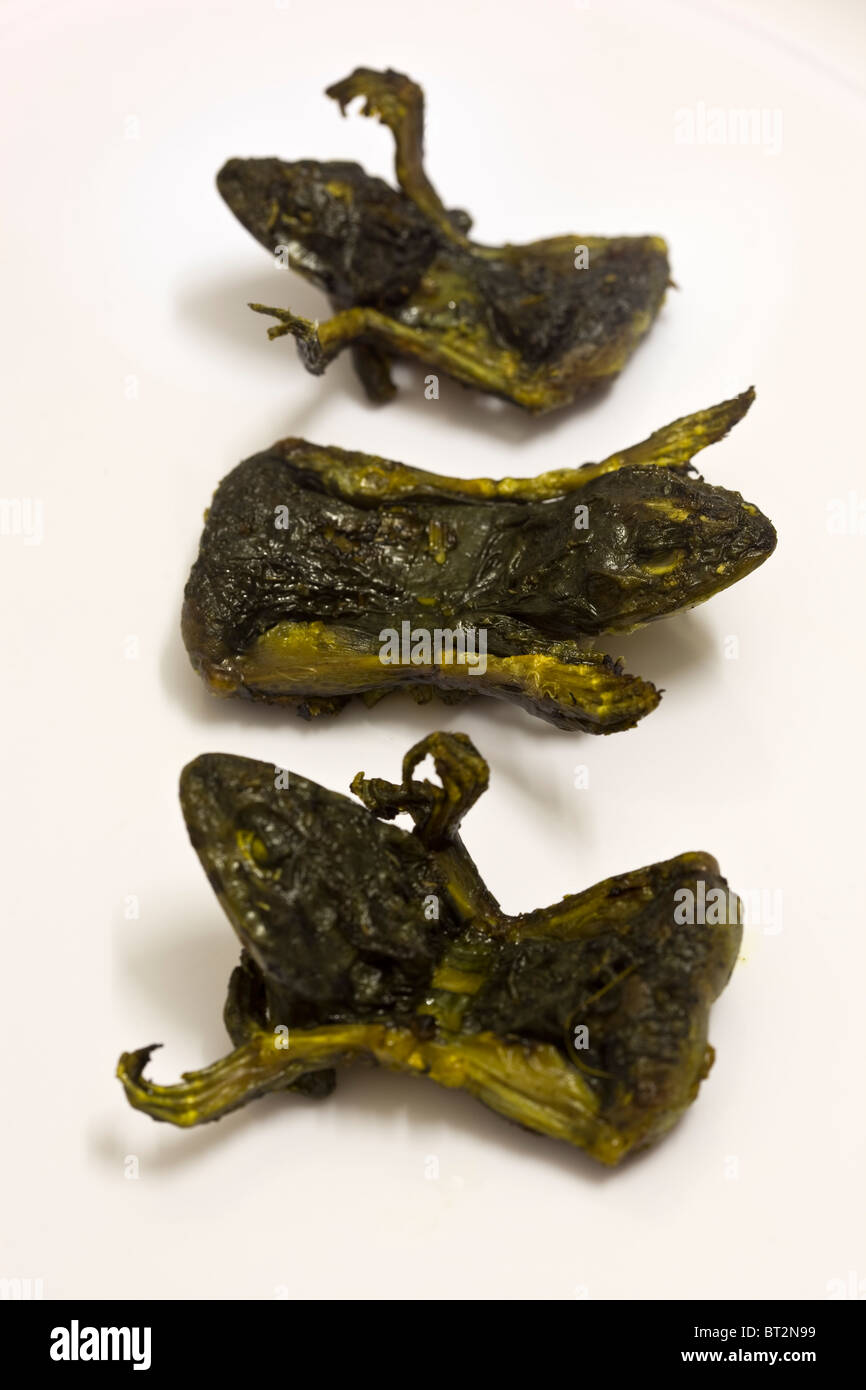 Cooked River Frogs on sale in Vientiane Laos Stock Photo - Alamy
