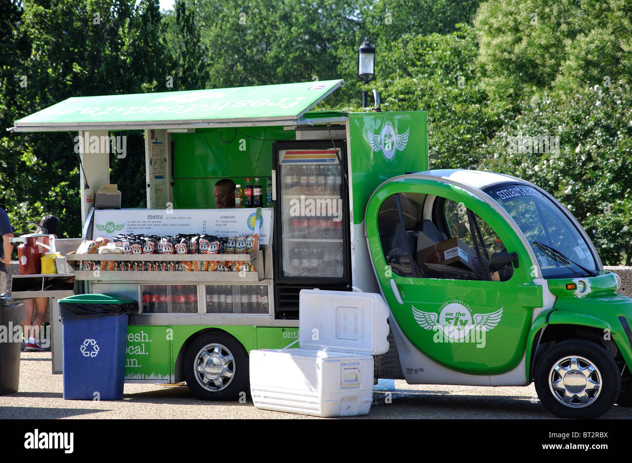 Snack snacks kiosk vendor hi-res stock photography and images - Alamy