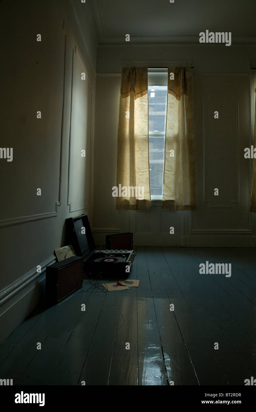 record player in empty room Stock Photo - Alamy