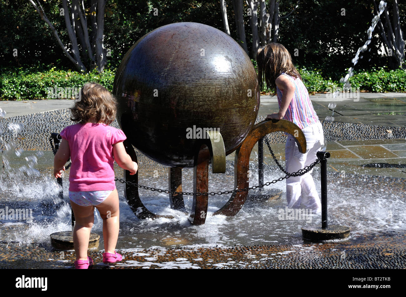 Sculpture dallas arboretum texas hi-res stock photography and images ...