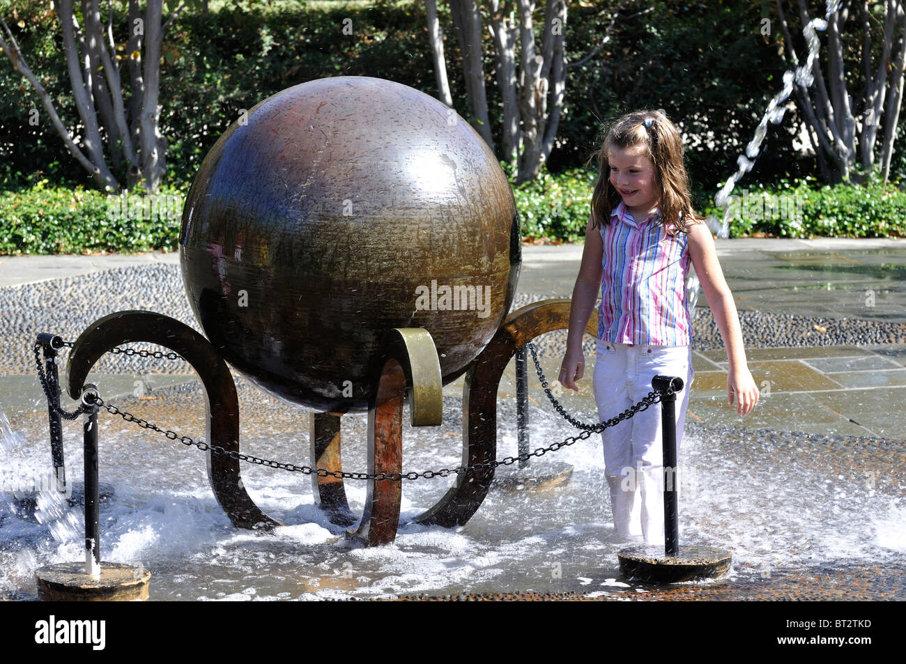 Fountain, Dallas Arboretum, Texas, USA Stock Photo - Alamy