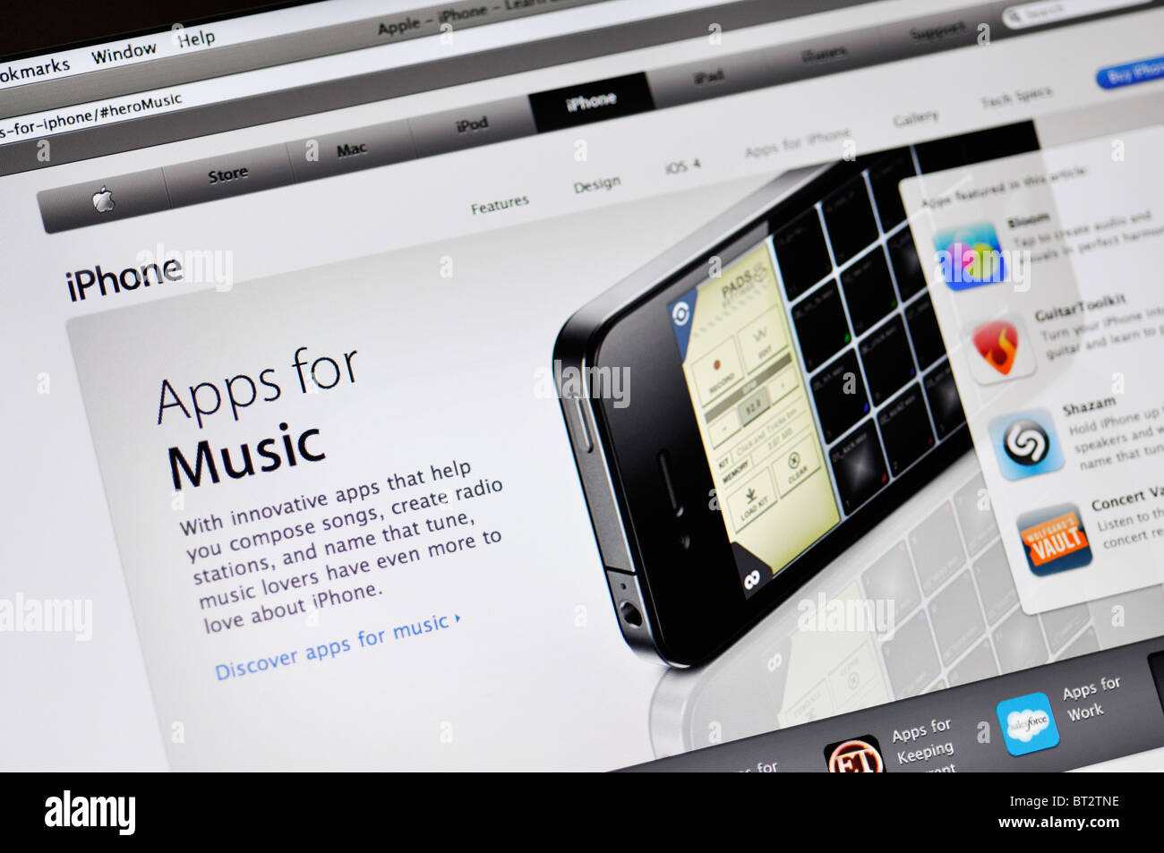 Apple store website showing iPhone applications for music Stock Photo ...