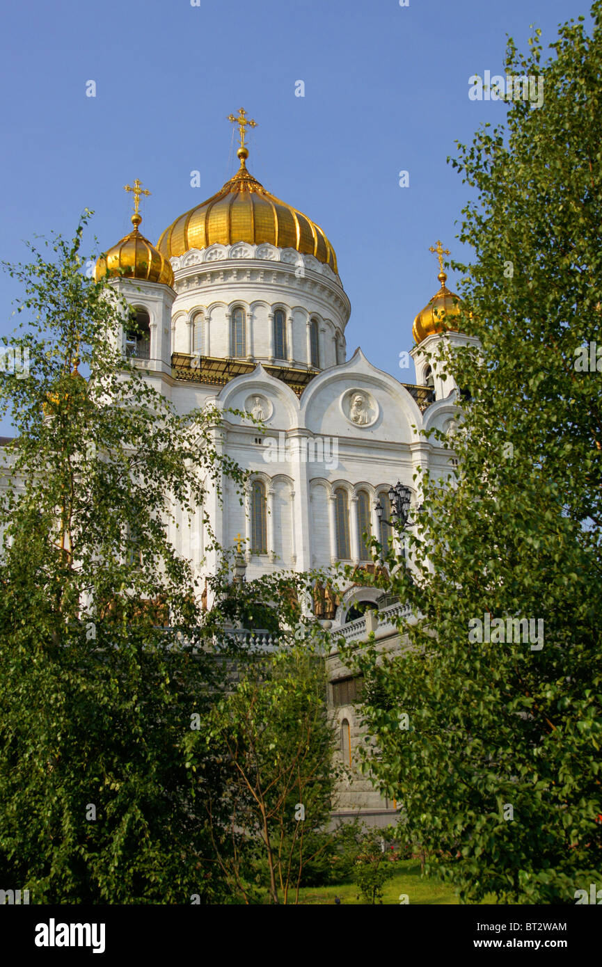 Moscow, temple of the Christ of the Savior, park Stock Photo - Alamy