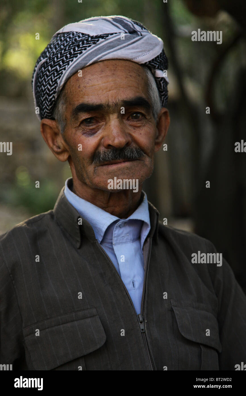 Kurdish man hi-res stock photography and images - Alamy