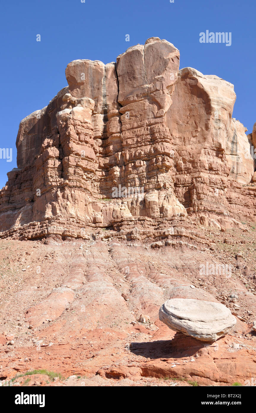 Round rock formation erosion bluff hi-res stock photography and images ...
